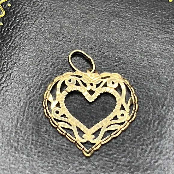 Jewelry | Vintage Gold Filigree Heart Pendant | Poshmark